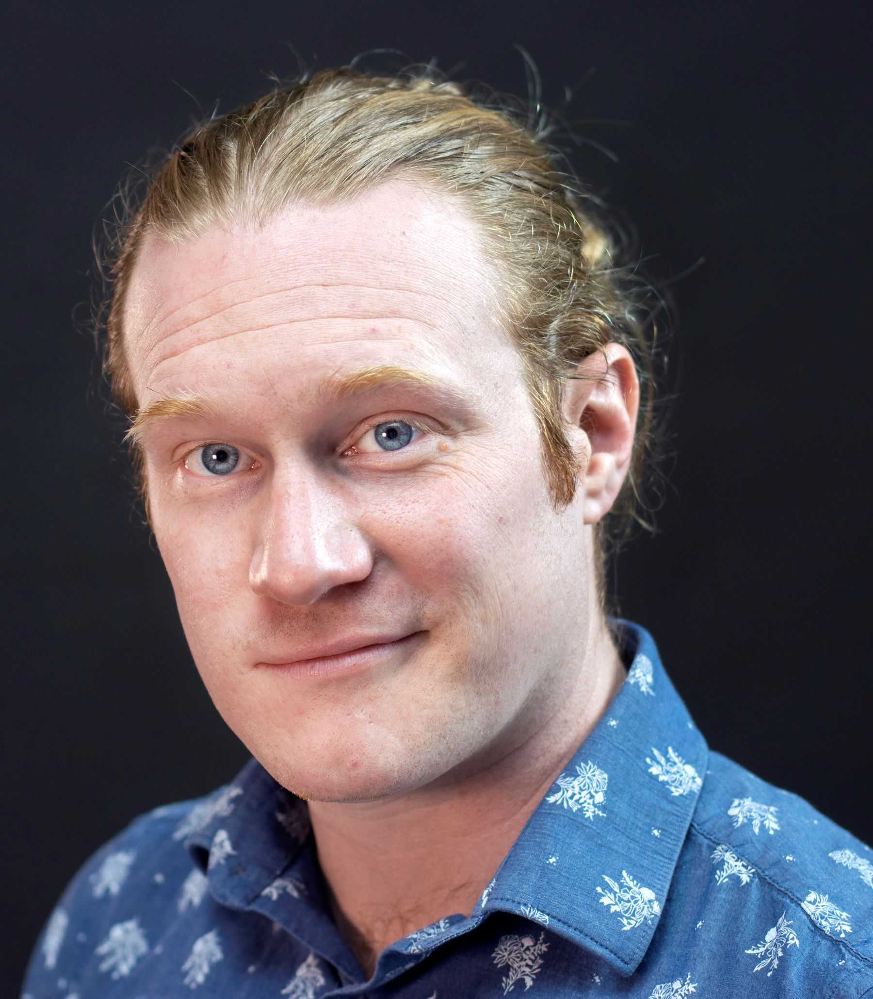 Damiani earns CASE Award for soccer celebration photo | Lawrence University