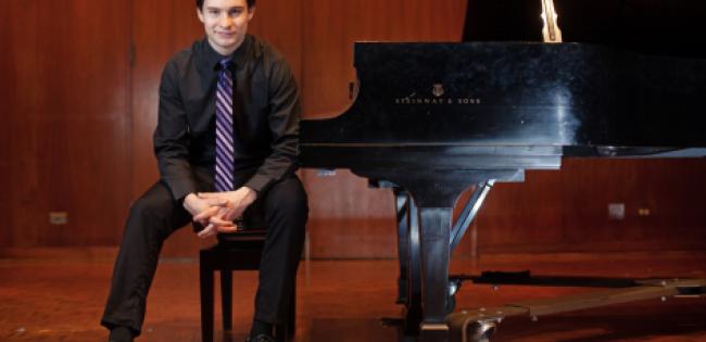 Lawrence's Bass wins statewide piano competition | Lawrence University
