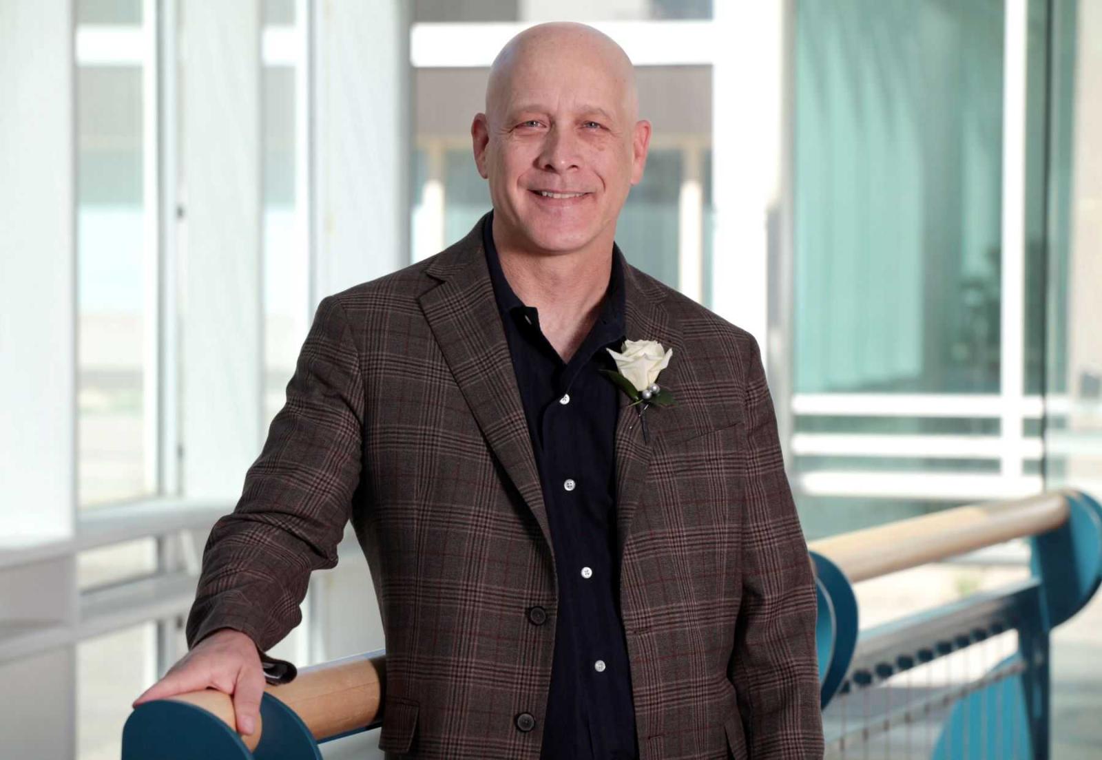 Simonson discovers path to film, TV through Lawrence | Lawrence University